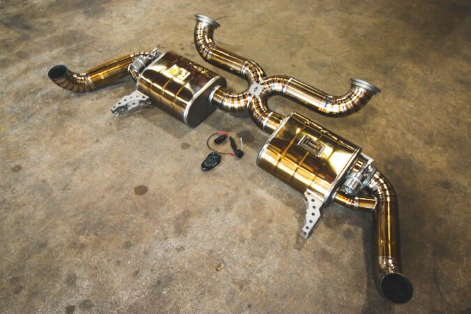 Audi R8 V8 / V10 Valved Sport Exhaust System AUD.R8.V10.VSES.FFH.TI ...