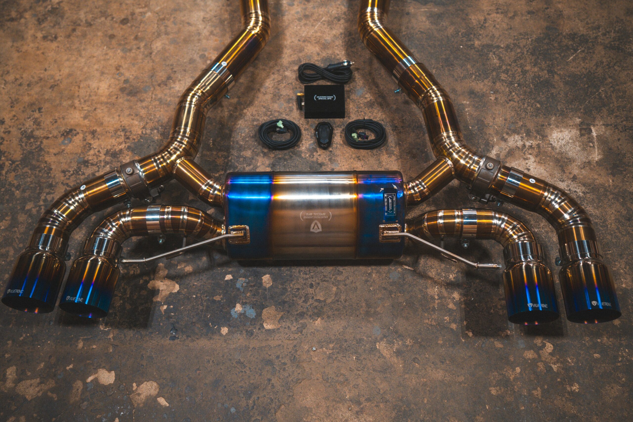 BMW M8 Valved Sport Exhaust System (F91,F92,F93) – MartiniWorks